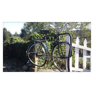 Bicycle Gate - Modern - Landscape - Seattle - by Carbon & Sand | Houzz