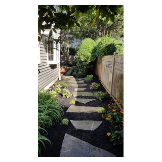 Blue stone stepping stone walkway Long Island - Farmhouse - Landscape ...