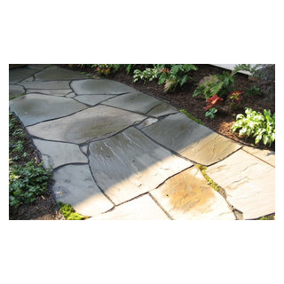 Boulder ideas & Broken Blue Stone Path - Traditional - Landscape ...