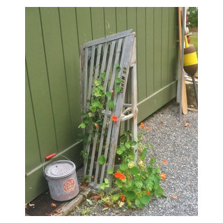 Canoe Planter - Rustic - Landscape - Providence - by Garden Tech ...