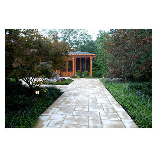 Cardinal Ridge - Traditional - Landscape - DC Metro - by SURROUNDS ...