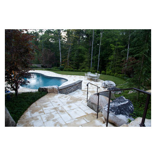 Cardinal Ridge - Traditional - Landscape - DC Metro - by SURROUNDS ...