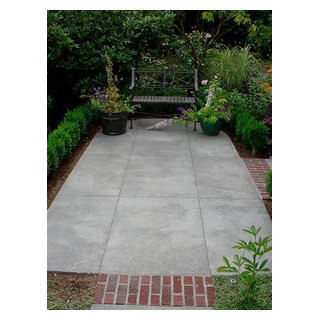 Cascadia Home - Traditional - Landscape - Seattle - by Avalon Northwest ...