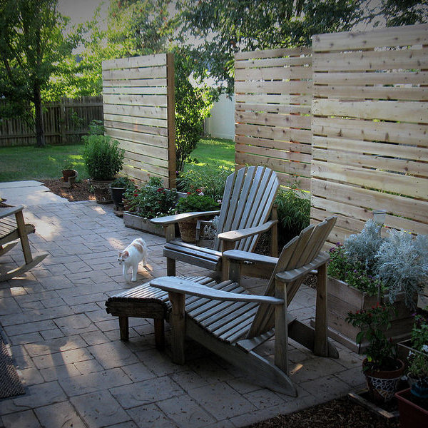 Cedar Privacy Screen - Photos & Ideas | Houzz
