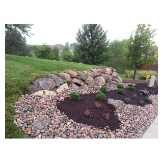 Clifton Retaining Wall - Traditional - Landscape - Omaha - by Above and ...