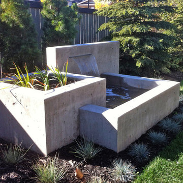 Modern Water Feature - Photos & Ideas | Houzz