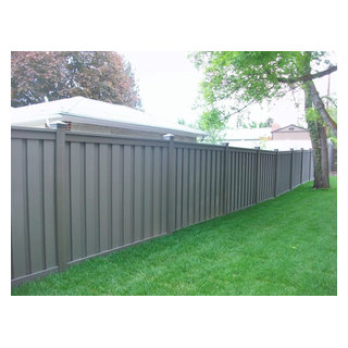 Composite - Traditional - Landscape - Dallas - by Buzz Custom Fence | Houzz