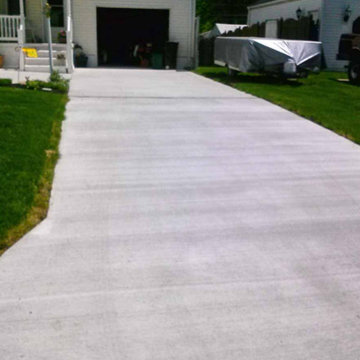 Sloped Driveway - Photos & Ideas | Houzz