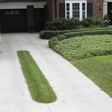 Concrete And Grass Driveway - Photos & Ideas | Houzz