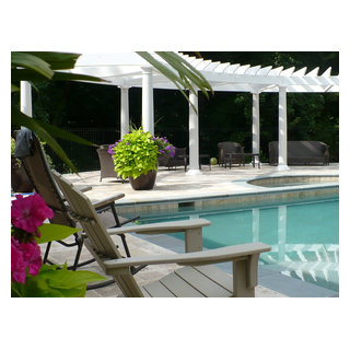 Container plantings at pool - Contemporaneo - Giardino - Baltimore - di ...