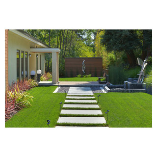 Contemporary Garden and Pool - Contemporary - Landscape - Orange County ...