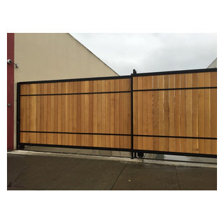 Core ten Gates and fence - Contemporary - Landscape - San Francisco ...