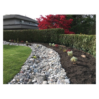 Corner section - Planted area looking West - Modern - Landscape ...
