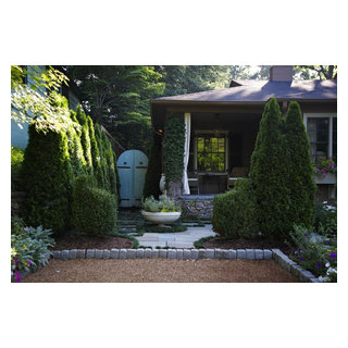 Cottage driveway - Traditional - Landscape - Birmingham - by Troy Rhone ...