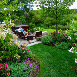 75 Beautiful Backyard Flower Bed Pictures & Ideas - July, 2021 | Houzz