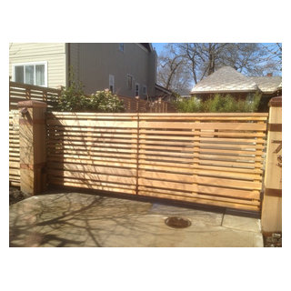 Custom Wood Double Swing Driveway Gate - Contemporáneo - Jardín ...