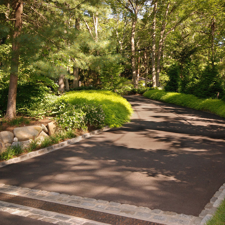 Log Driveway Entry - Photos & Ideas | Houzz