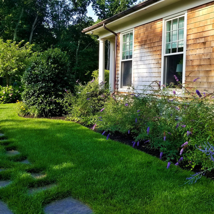 75 Front Yard Driveway Ideas You'll Love - January, 2025 | Houzz