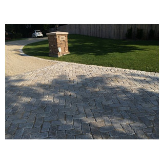 Driveway - Traditional - Landscape - Chicago - by PaveStone Brick ...