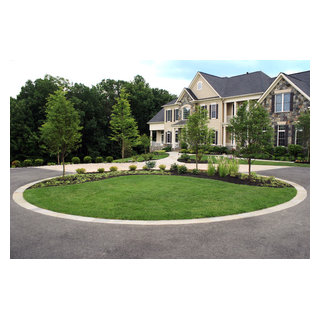 driveway with island and plantings - Contemporary - Landscape - DC ...