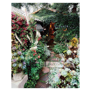 English Garden - Traditional - Landscape - Los Angeles - by Lenkin ...