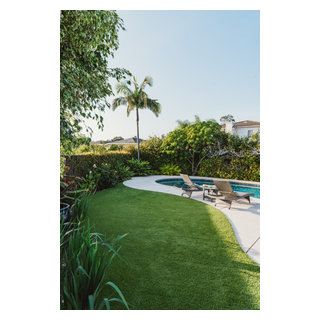 Entertaining Backyard in Santa Barbara - Traditional - Landscape ...