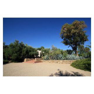 Family Compound - Landscape - Los Angeles - by Paul Hendershot Design ...