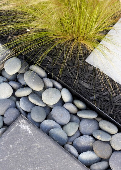 Garden Edging: Clean Lines for Your Landscape