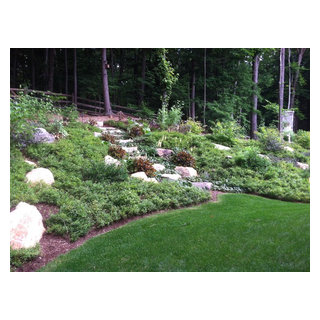 Fieldstone Steps and Slope Plantings - Jardin - Manchester - par Stone ...