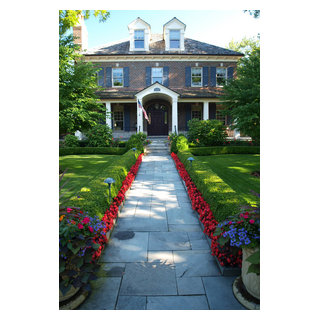 Floral and Boxwood Hedge Entry Walk - Traditional - Landscape - Chicago ...