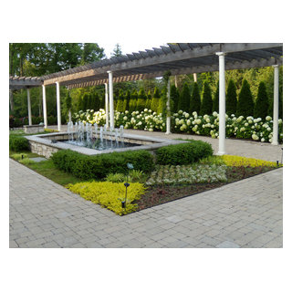 French Park - Traditional - Landscape - Detroit - by Creative ...