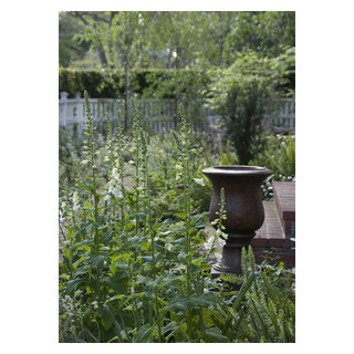 Front Fountain Urn - Traditional - Landscape - San Francisco - by ...