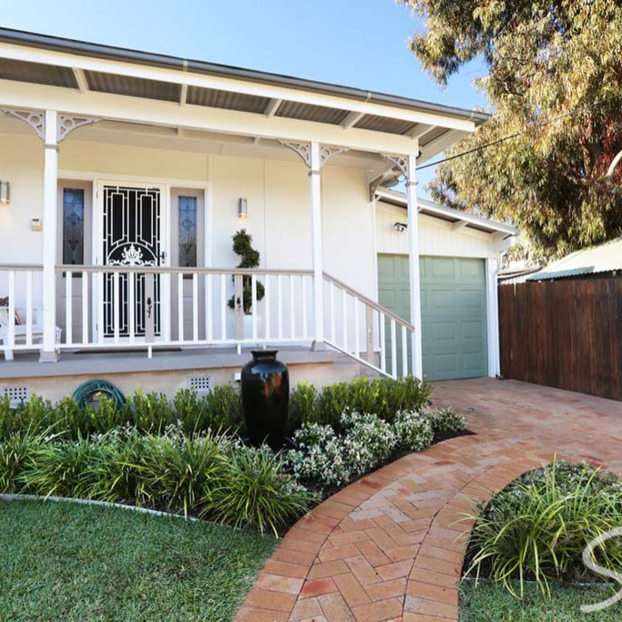 75 Small Driveway Ideas You'll Love - December, 2024 | Houzz