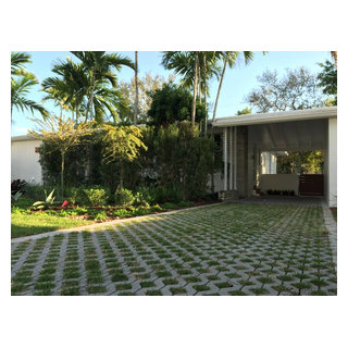Gallery - Modern - Landscape - Miami - by DRIVEWAYS BY DESIGN | Houzz