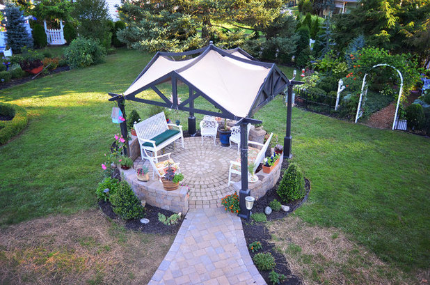 Garden Tour: A Ravaged Plot Emerges as a Showpiece