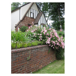 Gardens and Planting Design - Traditional - Landscape - New York - by ...