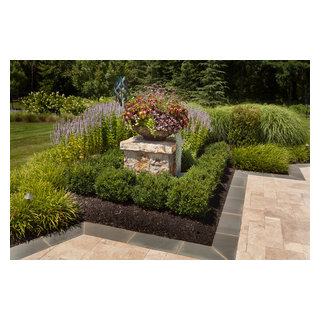 Grenata Preserve - Traditional - Landscape - DC Metro - by SURROUNDS ...