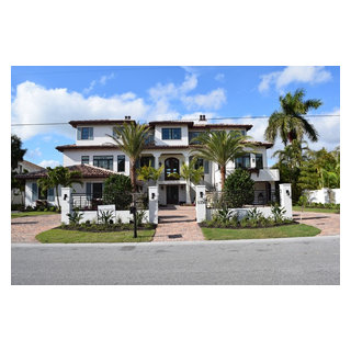 Harbor Acres Bayfront - Tropical - Landscape - Tampa - by Dennis A ...