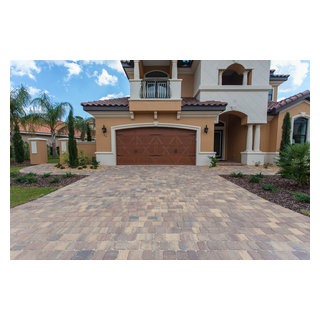 Hardscape Design - Mediterranean - Landscape - Orlando - by VerdeGo | Houzz