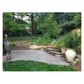 Paver Patio with Dry Stacked Seat Wall - Traditional - Landscape ...