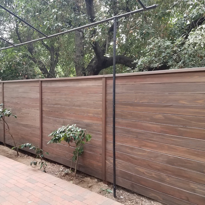 Horizontal Wood Fence - Photos & Ideas | Houzz