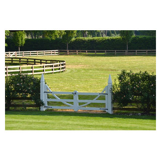 Horse Paddock - Farmhouse - Landscape - Atlanta - by Planters | Houzz