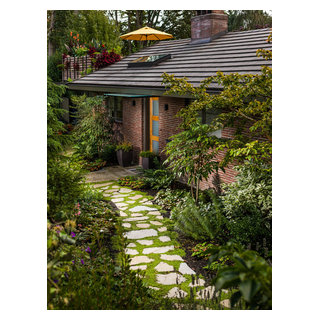 Howe Street Remodel - Contemporary - Landscape - Seattle - by Johnston ...