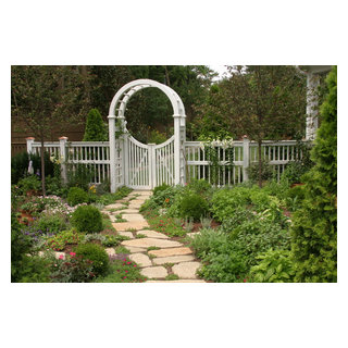 Inviting Cottage Style Landscape - Traditional - Landscape - Orange ...