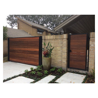 Ipe and Custom iron Automatic gate - Contemporary - Landscape - Houston ...