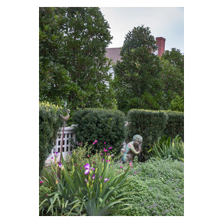 Layered privacy screen - Beach Style - Landscape - DC Metro - by ...