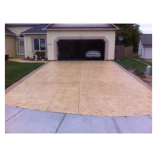 Leggari concrete overlay over exposed aggregate driveway - Traditional ...