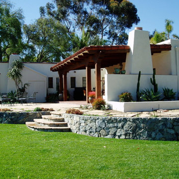 Santa Fe Courtyards - Photos & Ideas | Houzz