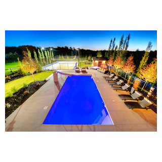 Lynx Ridge Luxury - Traditional - Landscape - Calgary - by VisionScapes ...