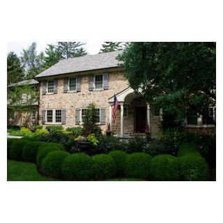 Main Line Estate - Farmhouse - Landscape - Philadelphia - by Terra ...